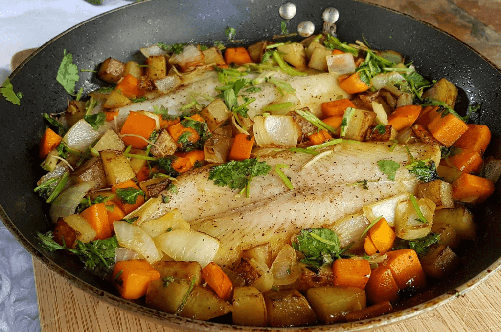 Filetes de pescado con verduras | Receta PASO A PASO